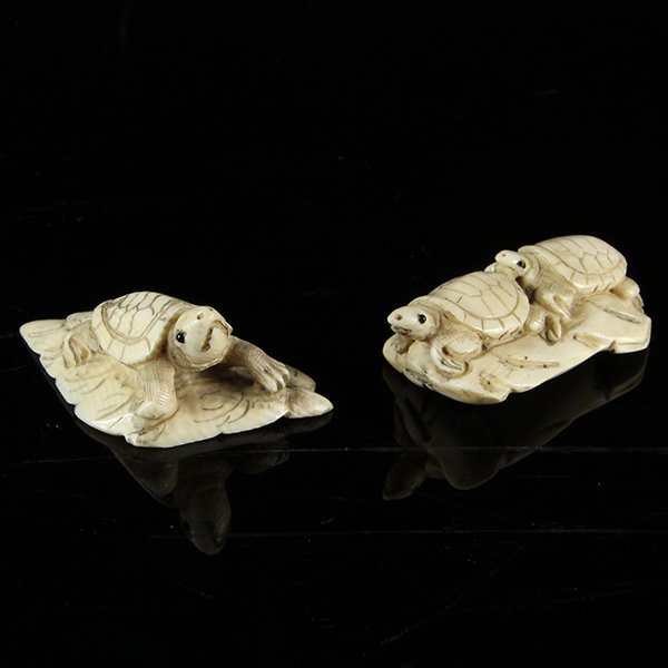 Two Antique Japanese Carved Ivory Turtle Netsuke.
