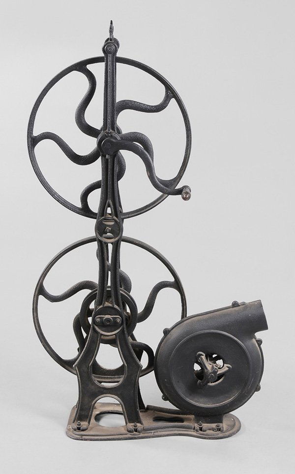 0651: Double Flywheel Forge Blower - Jul 14, 2012 | Brunk Auctions in NC