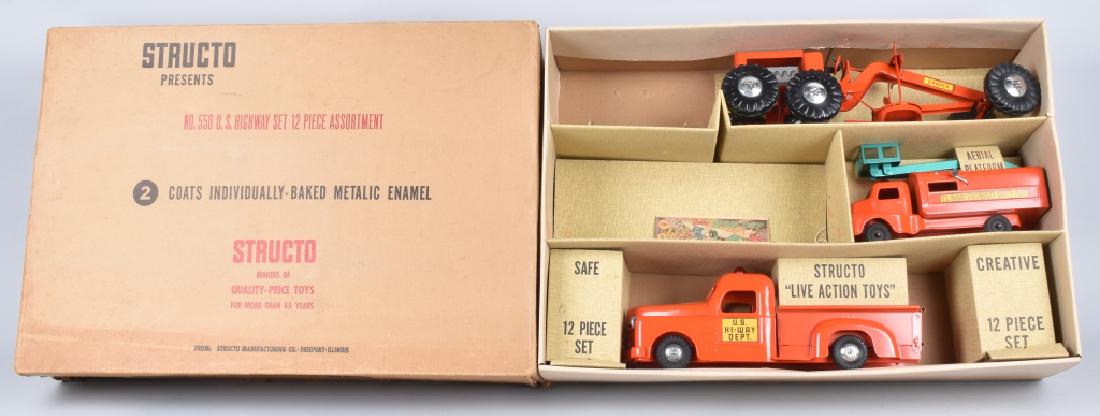 STRUCTO HIGHWAY SET w/ BOX - Aug 12, 2017 | Milestone Auctions in OH