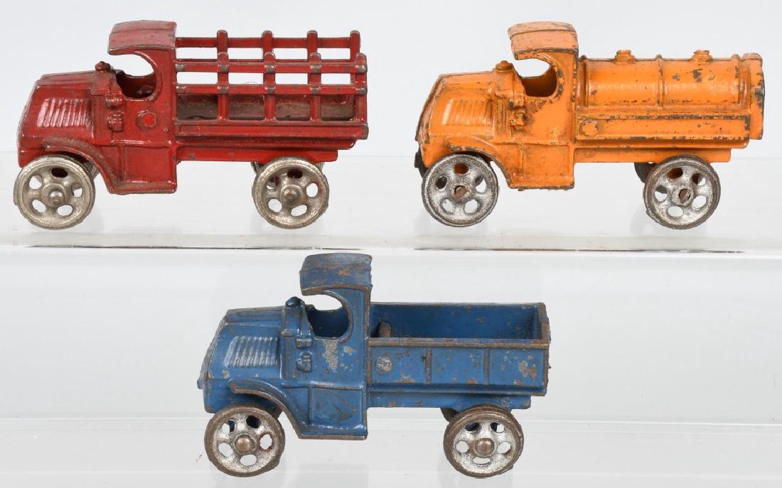 3 A.c. Williams Cast Iron Mack Truck Set