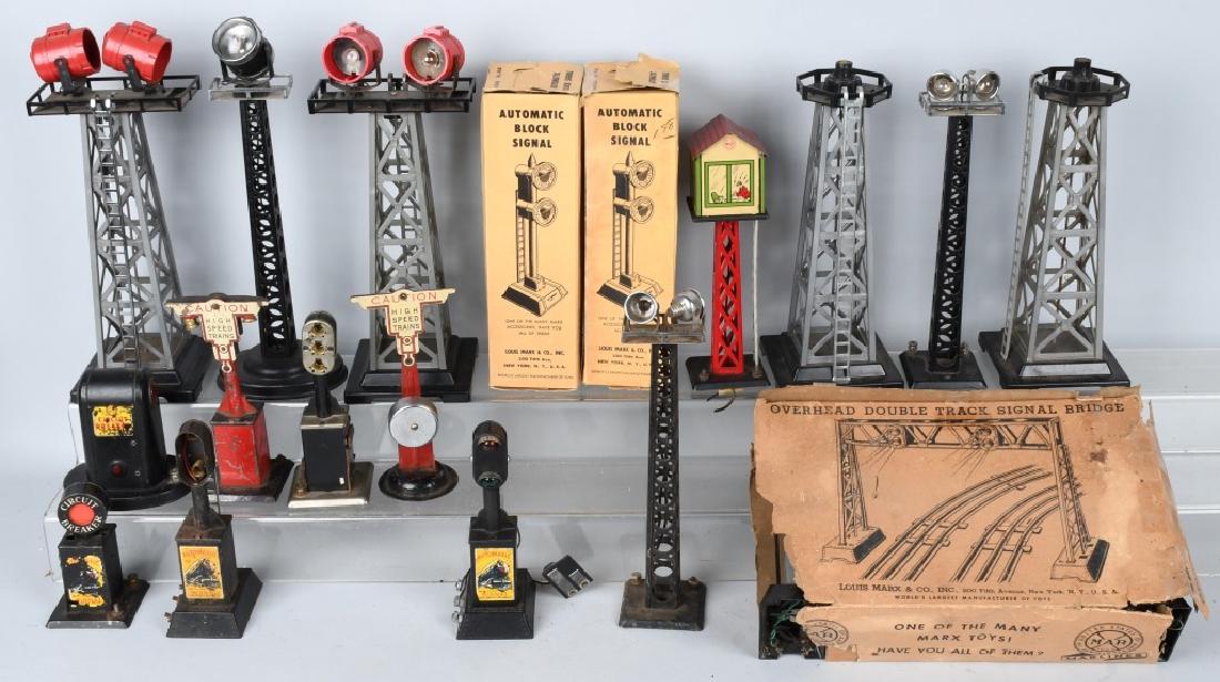 HUGE LOT OF MARX TRAIN SIGNALS & ACCESSORIES