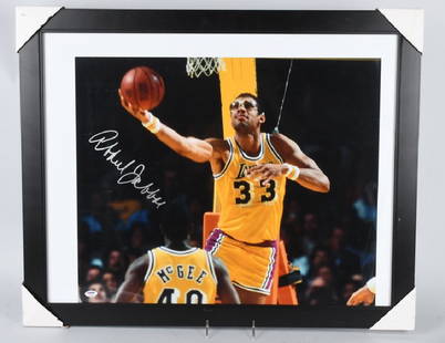 Kareem Abdul Jabbar Signed 16x20 Ucla Photo Framed Mint Autograph Hof ...