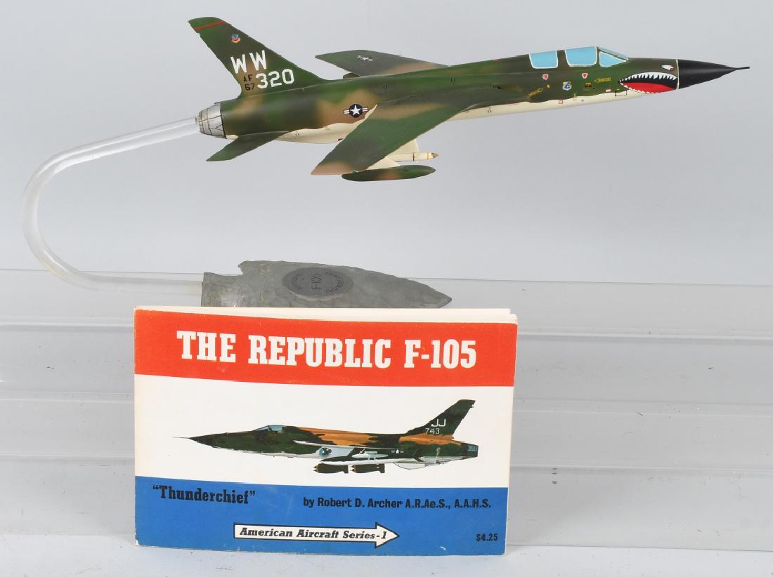 VIETNAM WAR F-105F MODEL GIVEN -100 MISSION PILOTS