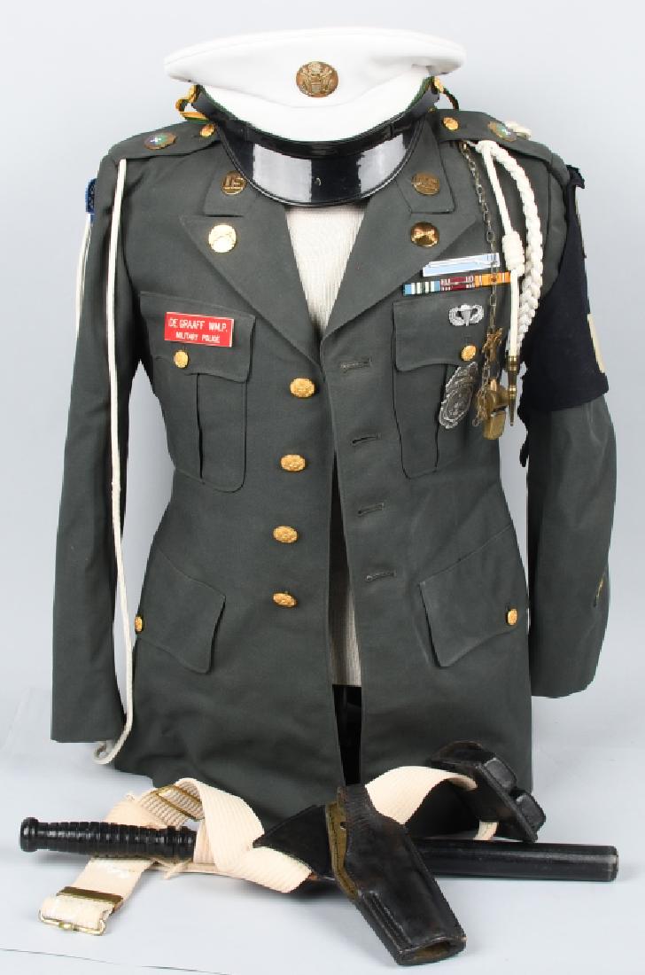 US ARMY MP UNIFORM GROUP WITH BADGE, EQUIPMENT