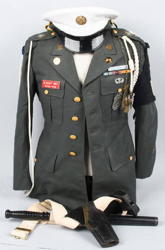 Us Army Mp Uniform Group With Badge, Equipment