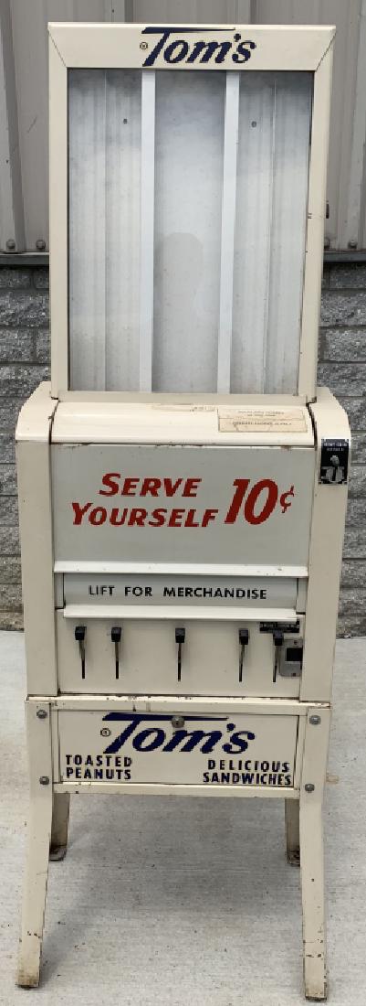 10c TOM'S PEANUT VENDING MACHINE - Jul 27, 2019 | Milestone Auctions in OH