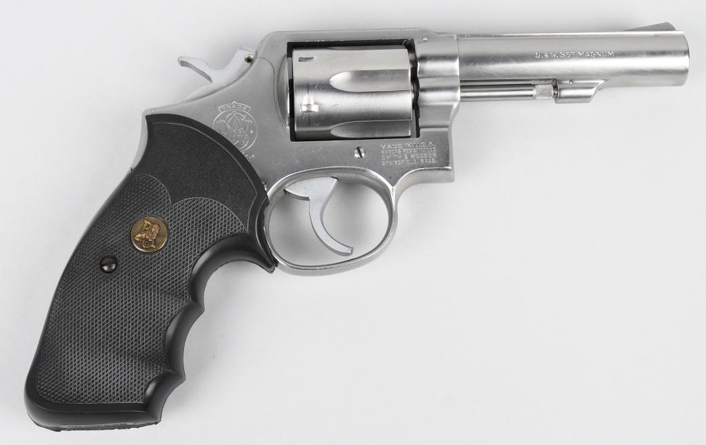 SMITH & WESSON MODEL 65-2 REVOLVER - Nov 02, 2019 | Milestone Auctions in OH