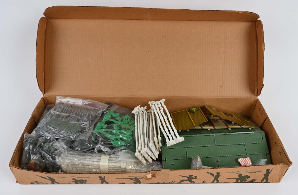 Marx Us Army Training Center Playset W/ Box