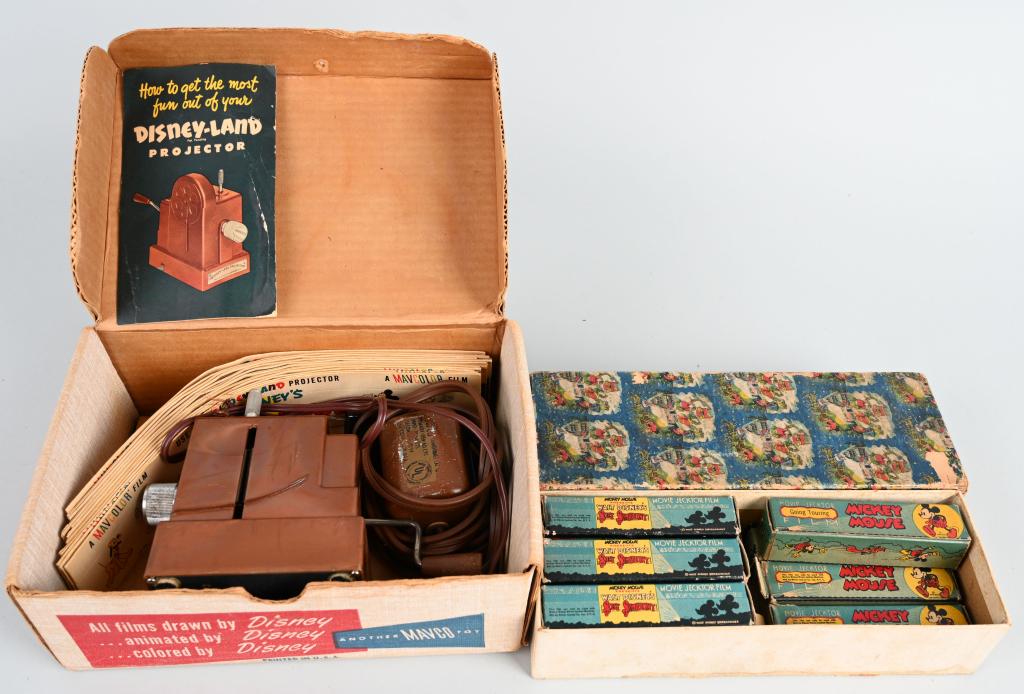 MAVCO DISNEYLAND PROJECTOR & 10 FILMS w/ BOXES - Apr 25, 2020 ...