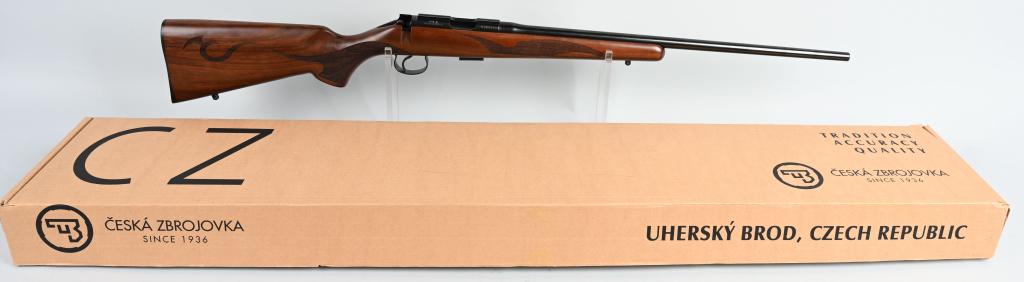 Boxed Cz 452 2e Bolt Action 22 Lr Rifle