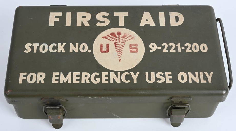 Wwii Us Army Jeep First Aid Kit Complete Contents