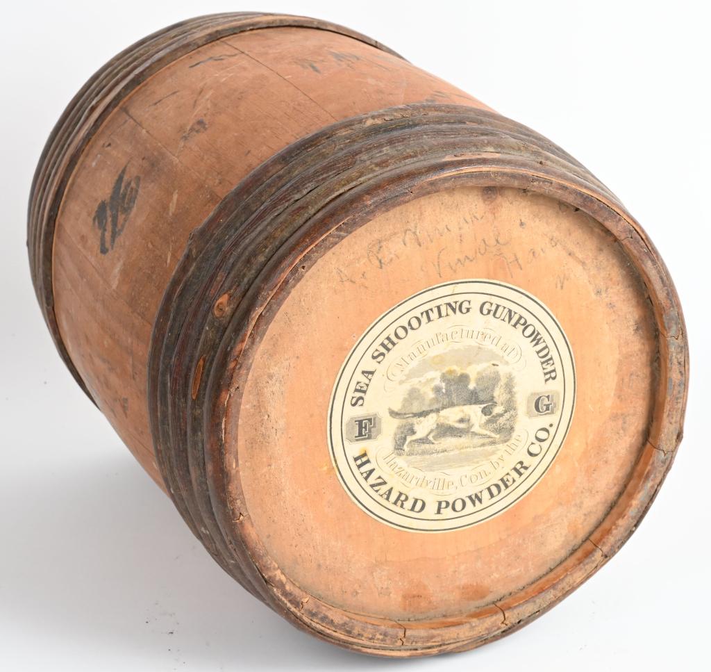 Large 25 Lb Wood Powder Keg With Paper Label