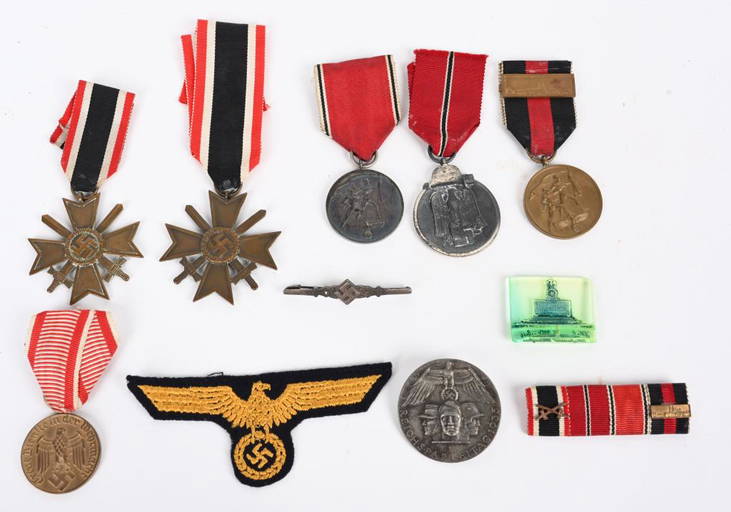 Wwii Nazi German Medal Insignia Tinnie Lot Ww2