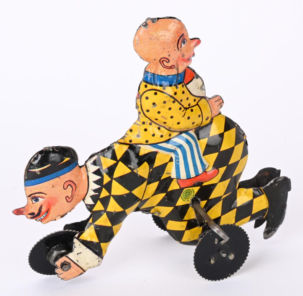 Gunthermann Windup Mutt & Baby Cicero Crawling