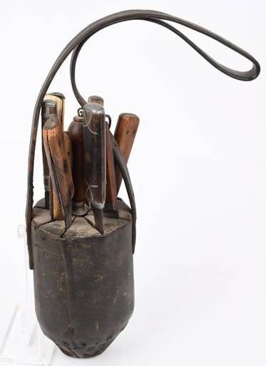 Buffalo Hunter Skinning Set With Leather