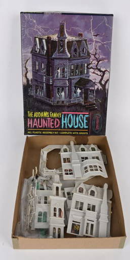 Aurora The Addams Family Haunted House Model Kit
