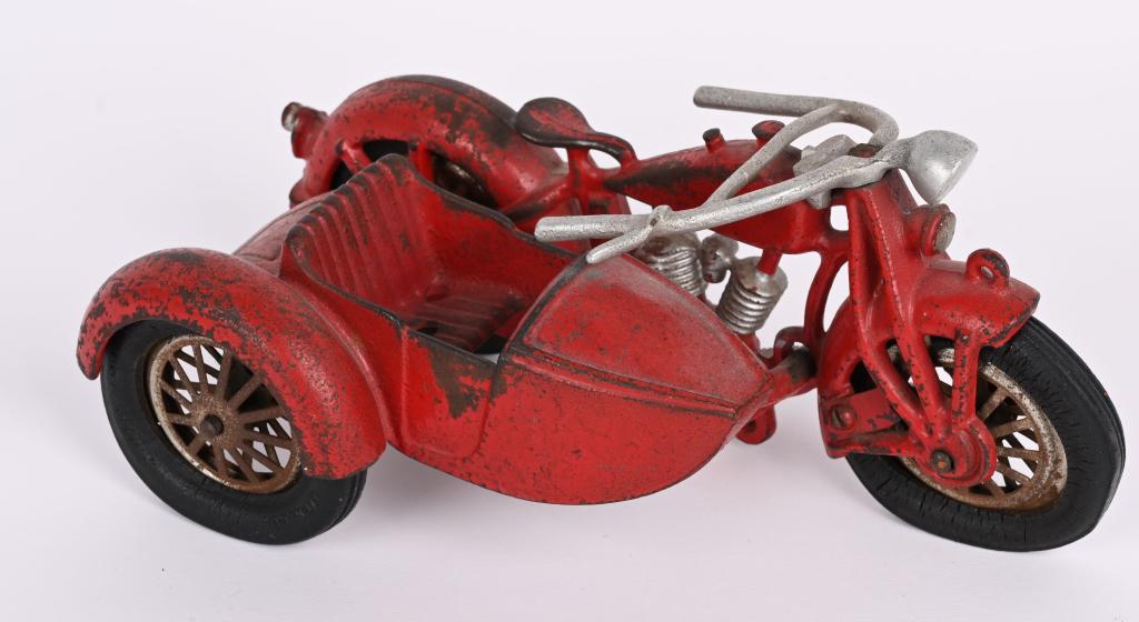 Hubley Cast Iron Motorcycle W/ Sidecar