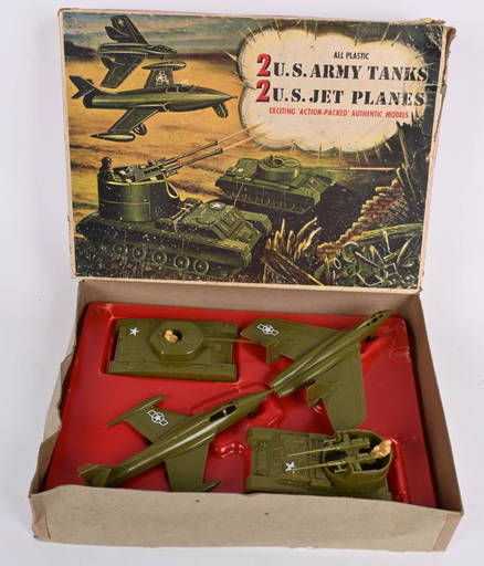 Pyro Us Army Tanks & Jet Plane Set W/ Box