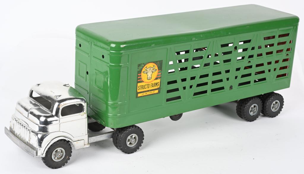 Structo Farms Pressed Steel Cattle Semi Truck