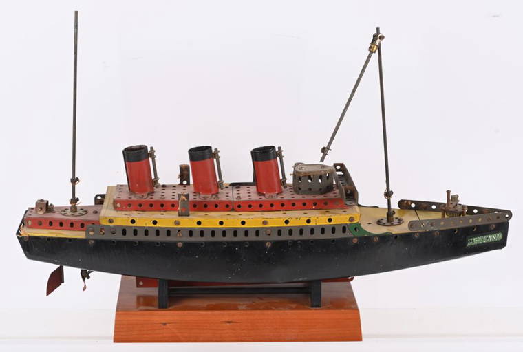 MECCANO 1930'S OCEAN LINER - Sep 24, 2022 | Milestone Auctions in OH