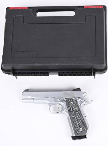 Dan Wesson Commander Classic Bobtail 1911