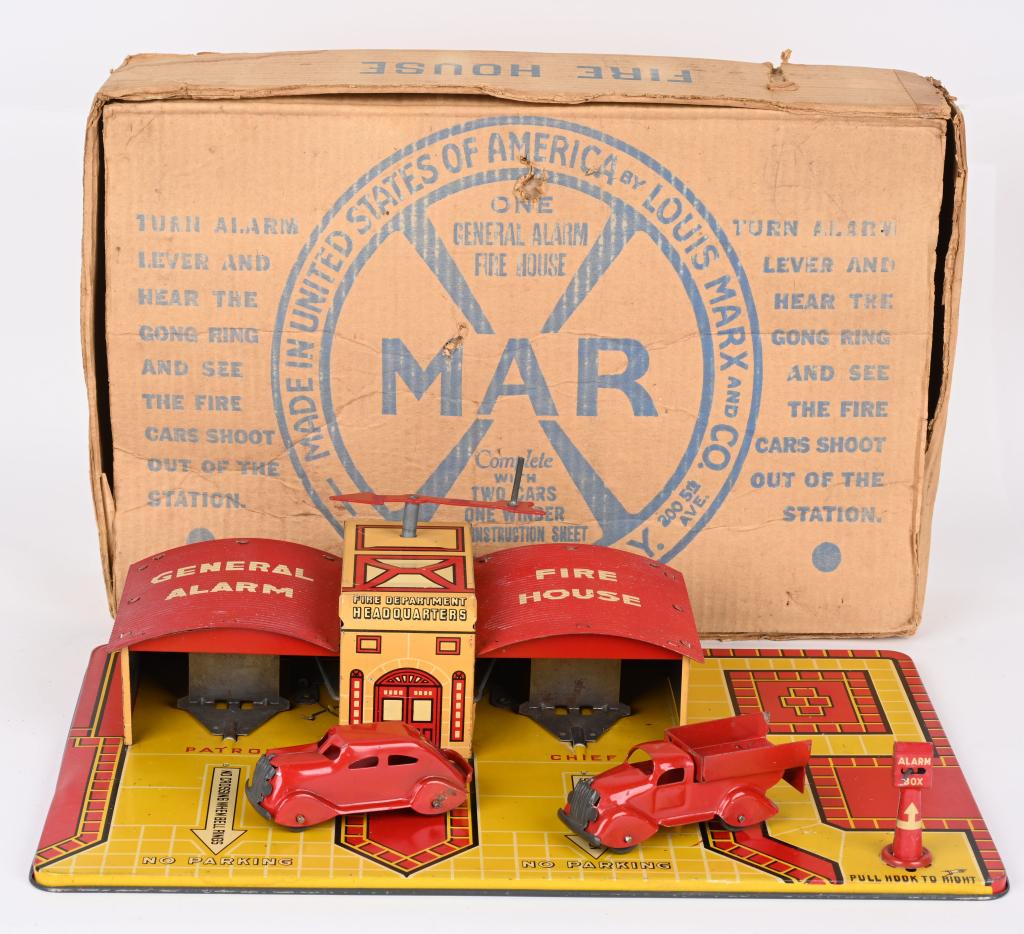 Marx General Alarm Fire House W/ Box