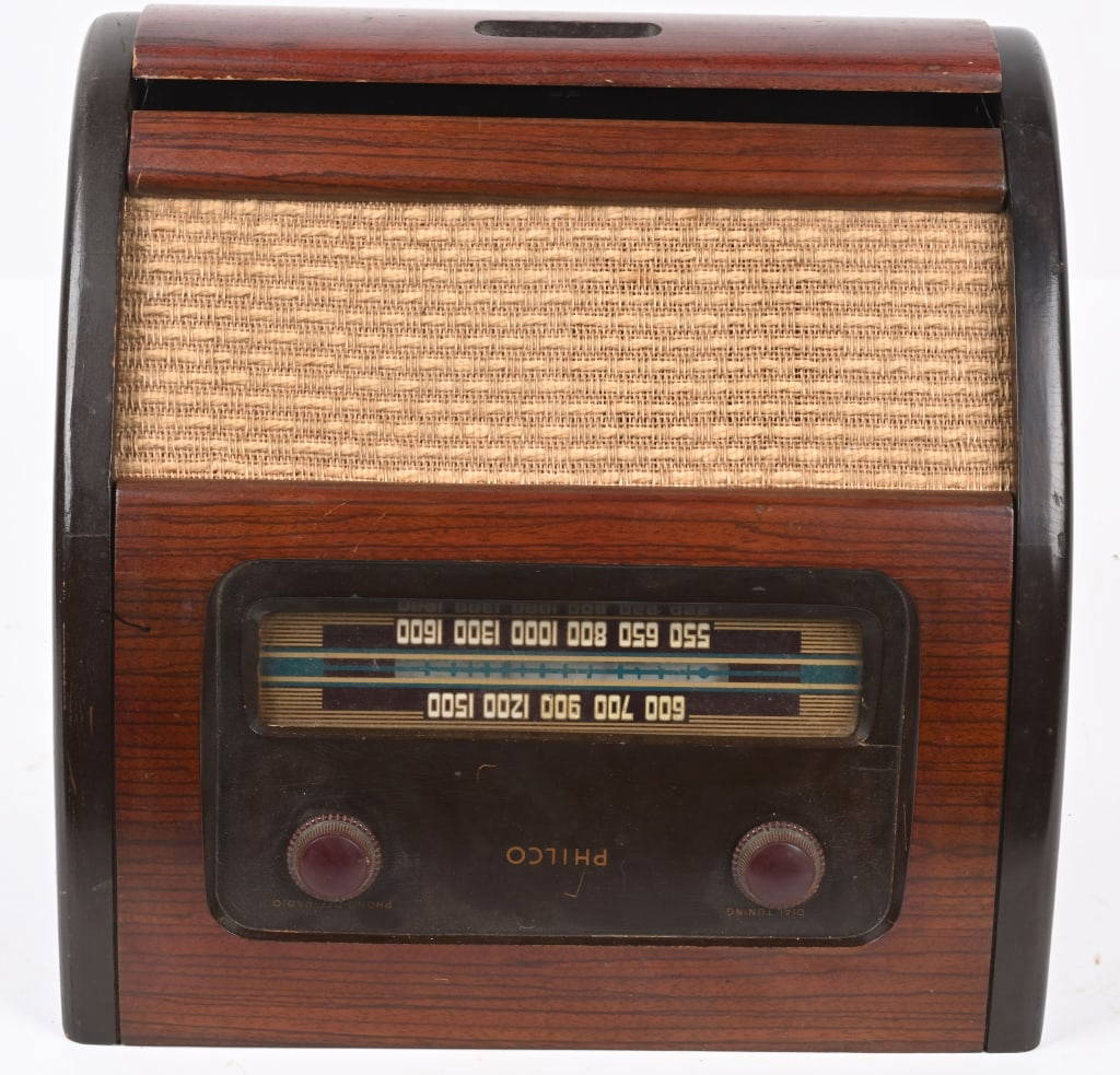 Philco #46-1201 Radio Phonograph Auction