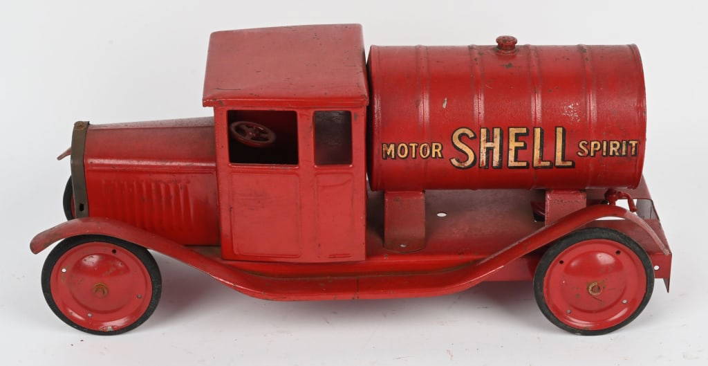 Tri-ang Shell Motor Oil Tank Truck Auction