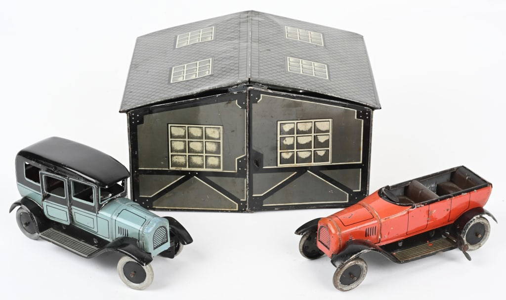 Bing Garage W/ 2 Tin Clockwork Autos Auction