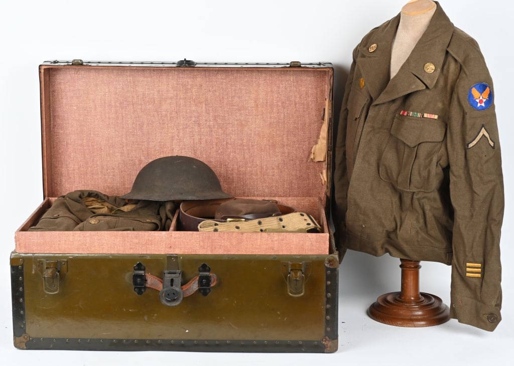 Wwii Us Army Trunk With Contents Uniform Hat Spurs Auction