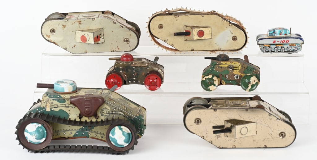 Lot Of 6 Marx Tin Windup Tanks & Space Tank Auction