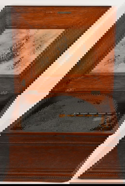 Regina Table Top Music Box Auction