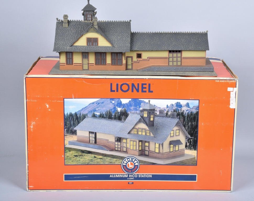 LIONEL RICO ALUMINUM STATION, BOXED