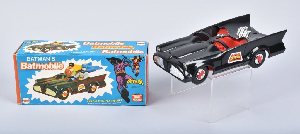 MEGO BATMAN BATMOBILE MIB