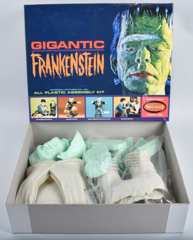 Gigantic Frankenstein Model Kit By Moebius W/box