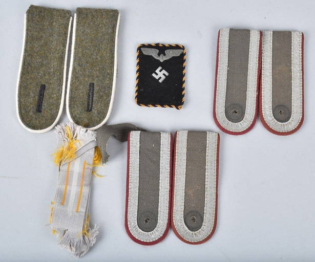 Nazi German Shoulder Boards And Collar Tabs