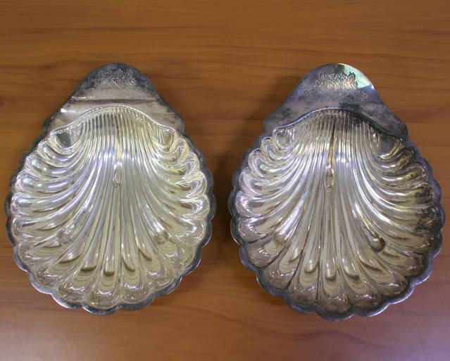 Antique Barker Brothers Fine English Silver Plated Heraldic Shell Bowls ...