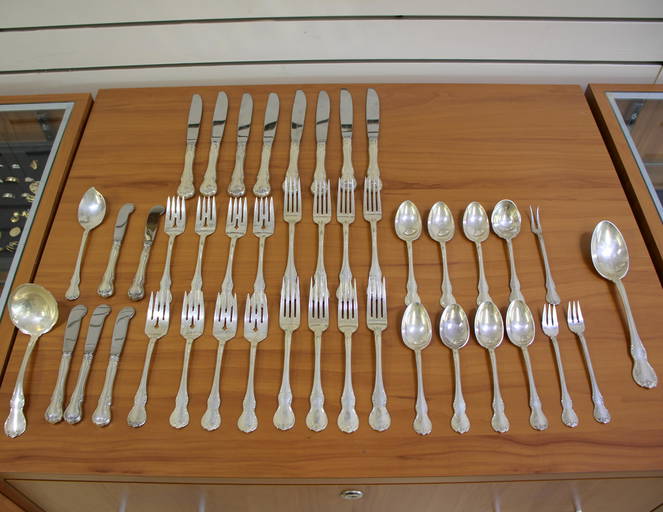 Towle French Provincial Sterling Silver Flatware 43 Piece Set