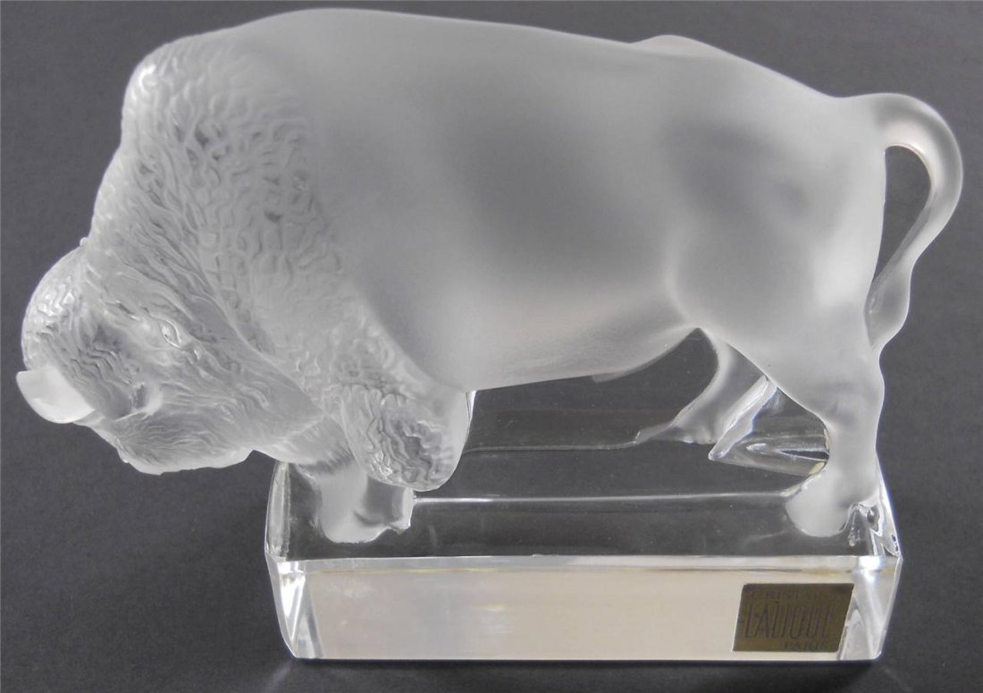 LALIQUE Frosted Crystal American Buffalo ~ Bison