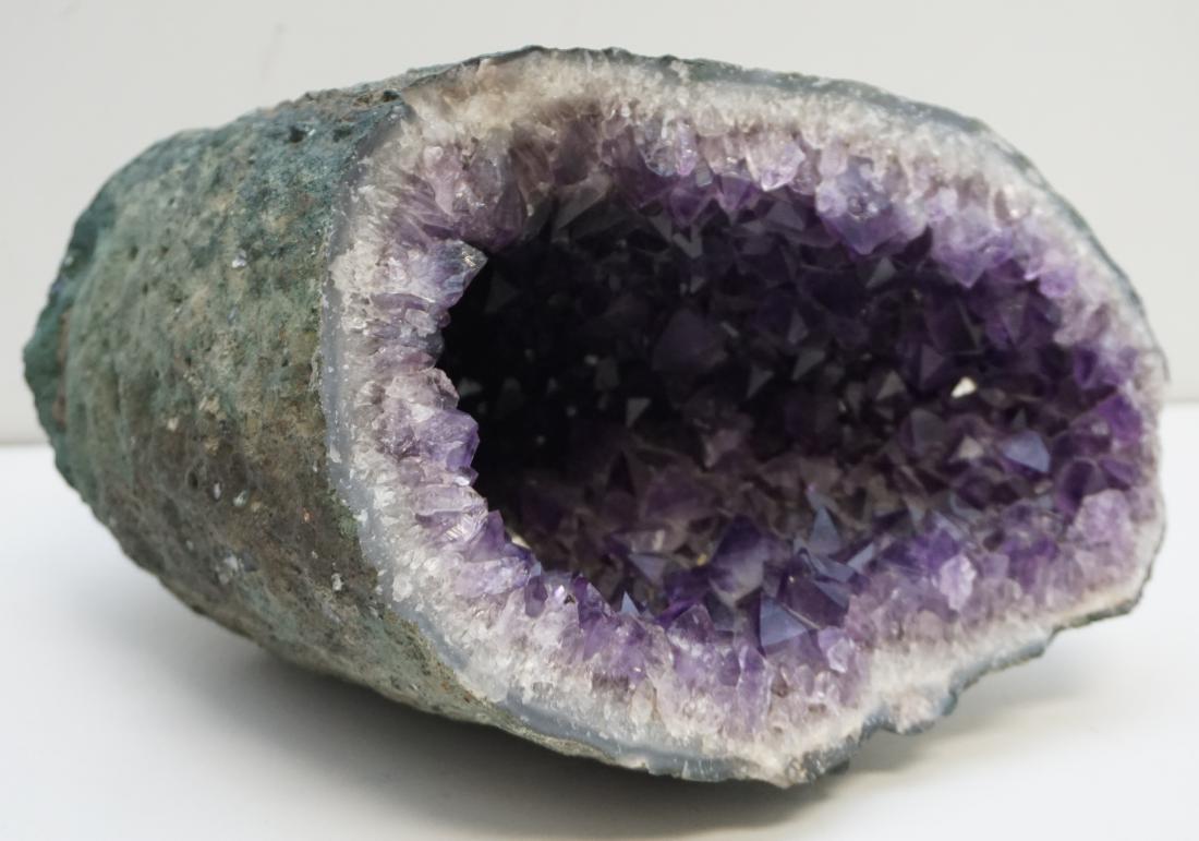 LARGE AMETHYST GEODE