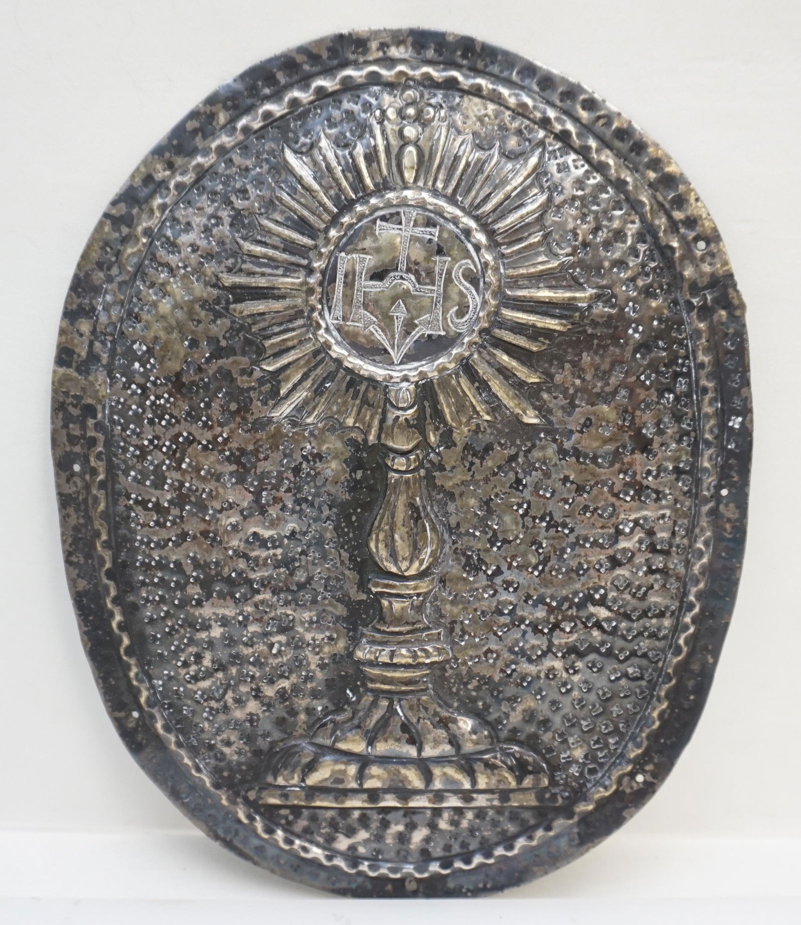 HAND HAMMERED SILVER AMBRY PLAQUE - Jan 26, 2020 | Charleston Estate ...