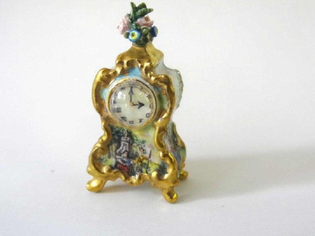 Le Chateau Miniature Clock