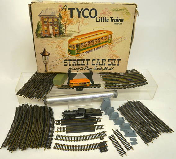 Ho Scale Train Lot, Locomotive, Track