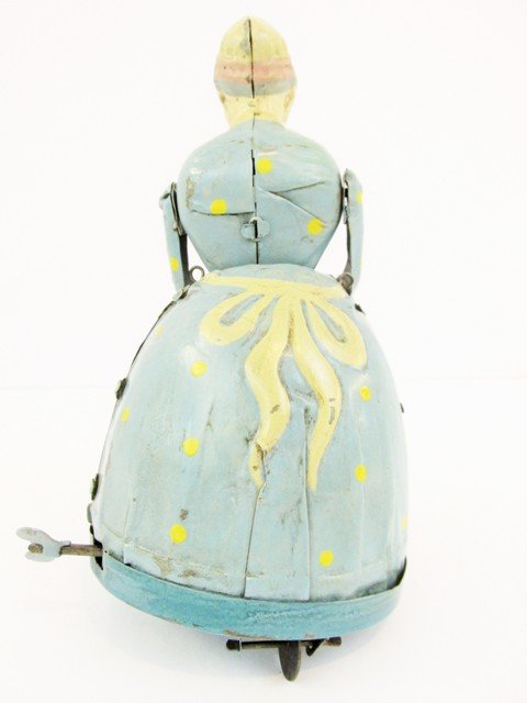 Gunthermann Wind-up Walking Woman