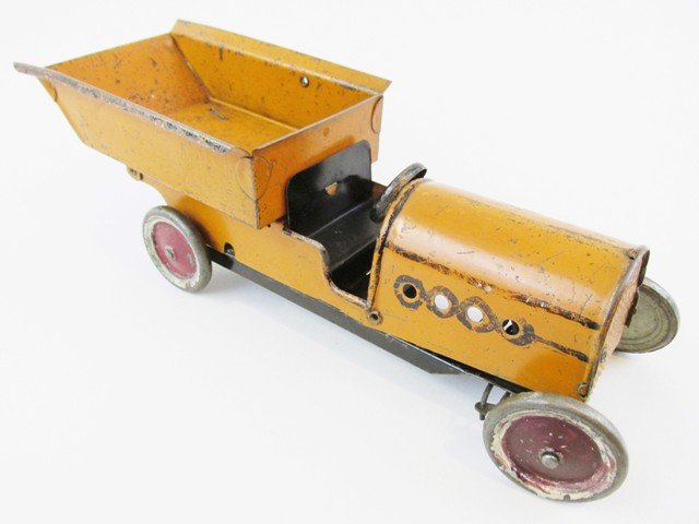 Early Structo Clockwork Dump Truck