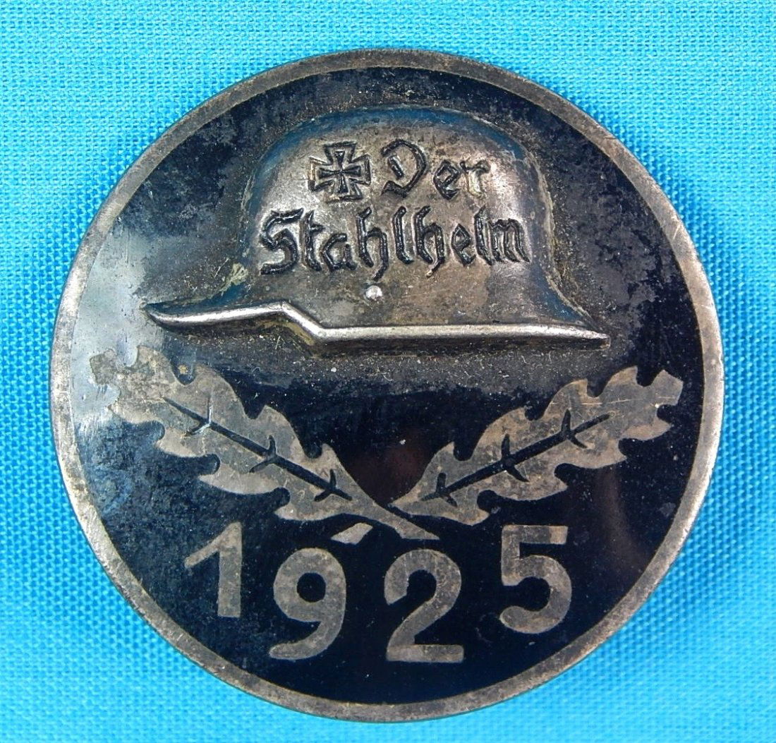 German Germany 1925 Stahlhelm Enameled Badge Pin