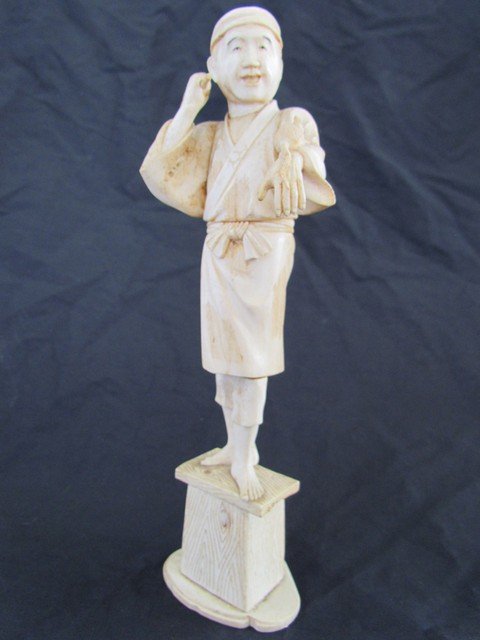 Antique Oriental Carved Ivory Statue