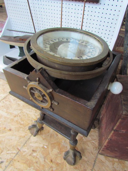 Es Ritchie And Sons Ships Compass And Table
