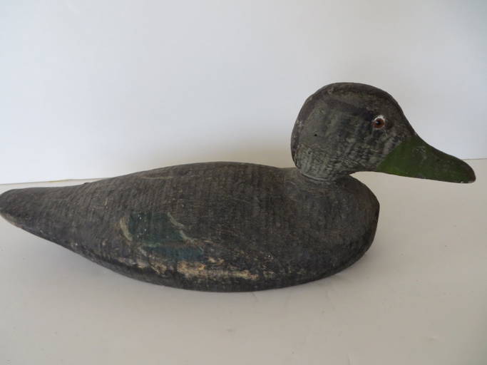 Decoy With Dark Green Bill
