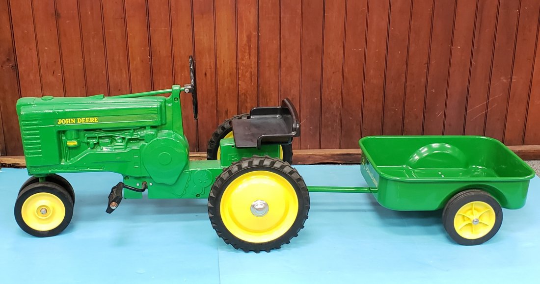 John Deere Pedal Tractor & Trailer